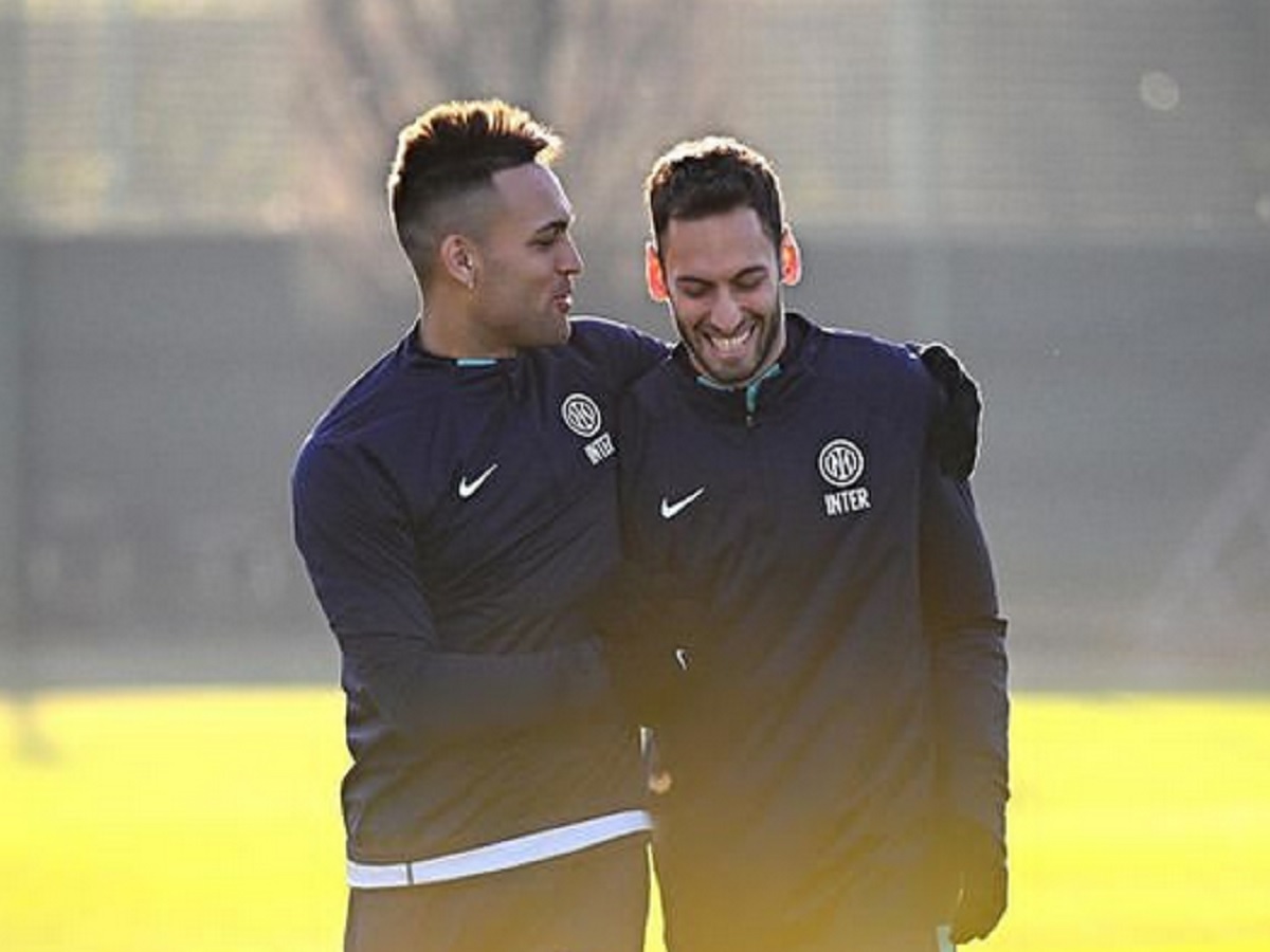 Perjalanan Kontroversial Hakan Calhanoglu, Dari Favorit Milanisti ...